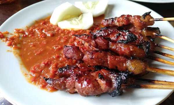 32 Makanan Khas Bali Yang Terkenal Paling Enak