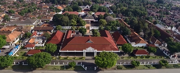 Keraton Yogyakarta: Sejarah, Harga Tiket Masuk & Area Wisata